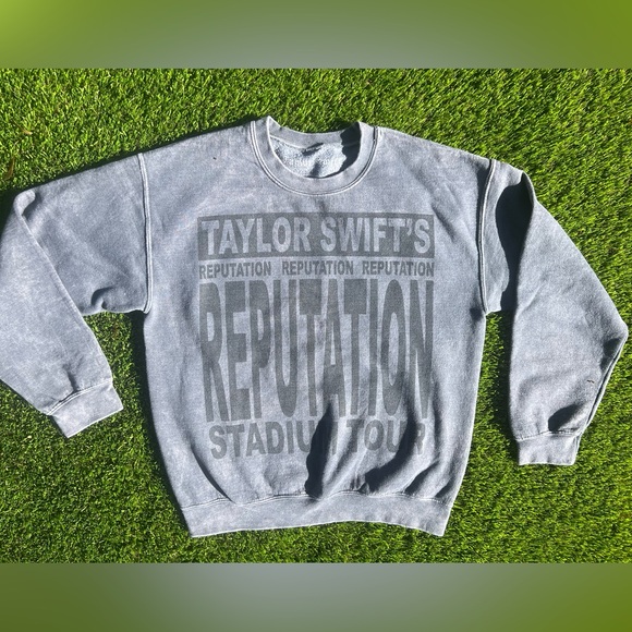 Taylor Swift | Tops | Taylor Swift Reputation Stadium Concert Tour ...